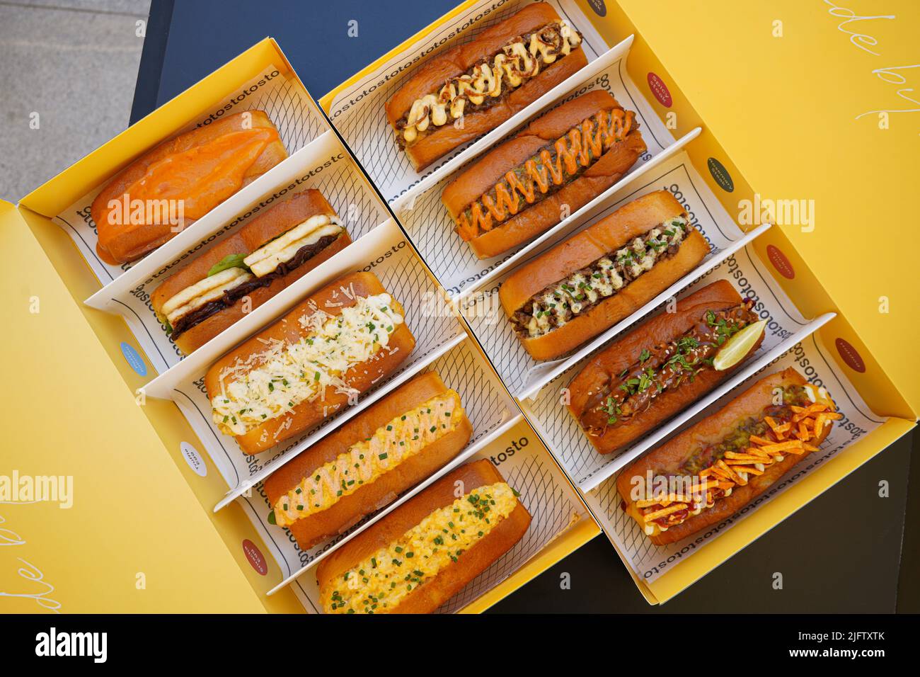 Yellow sandwich box hi-res stock photography and images - Alamy