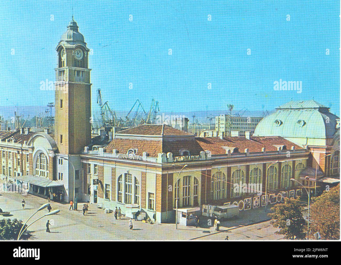 Varna train station bulgaria hi-res stock photography and images - Alamy