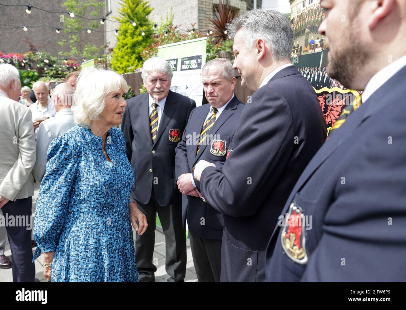 Treorchy male voice choir hi-res stock photography and images - Alamy