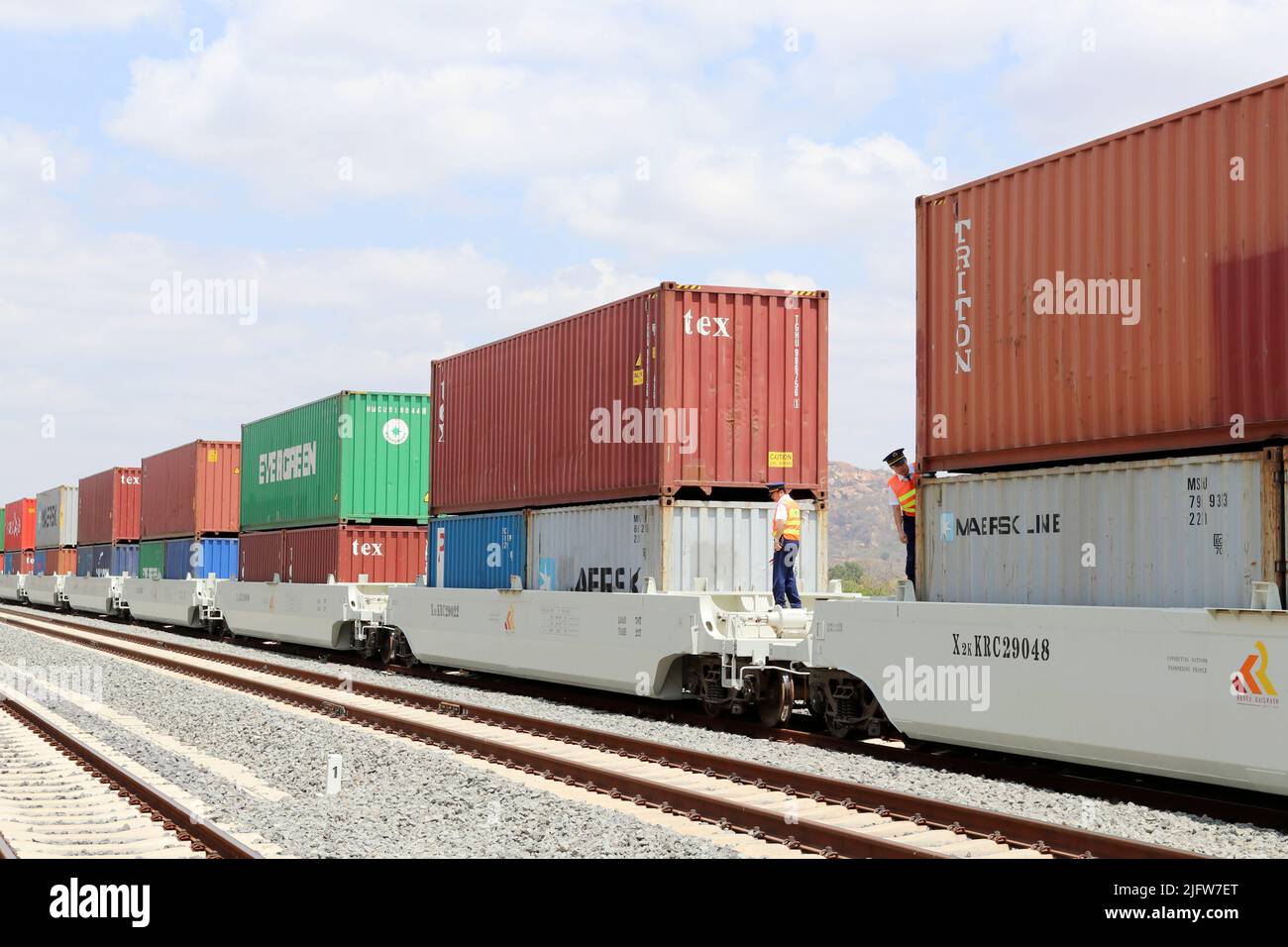 Nairobi. 5th July, 2022. Photo taken on Oct. 2, 2018 shows a double ...