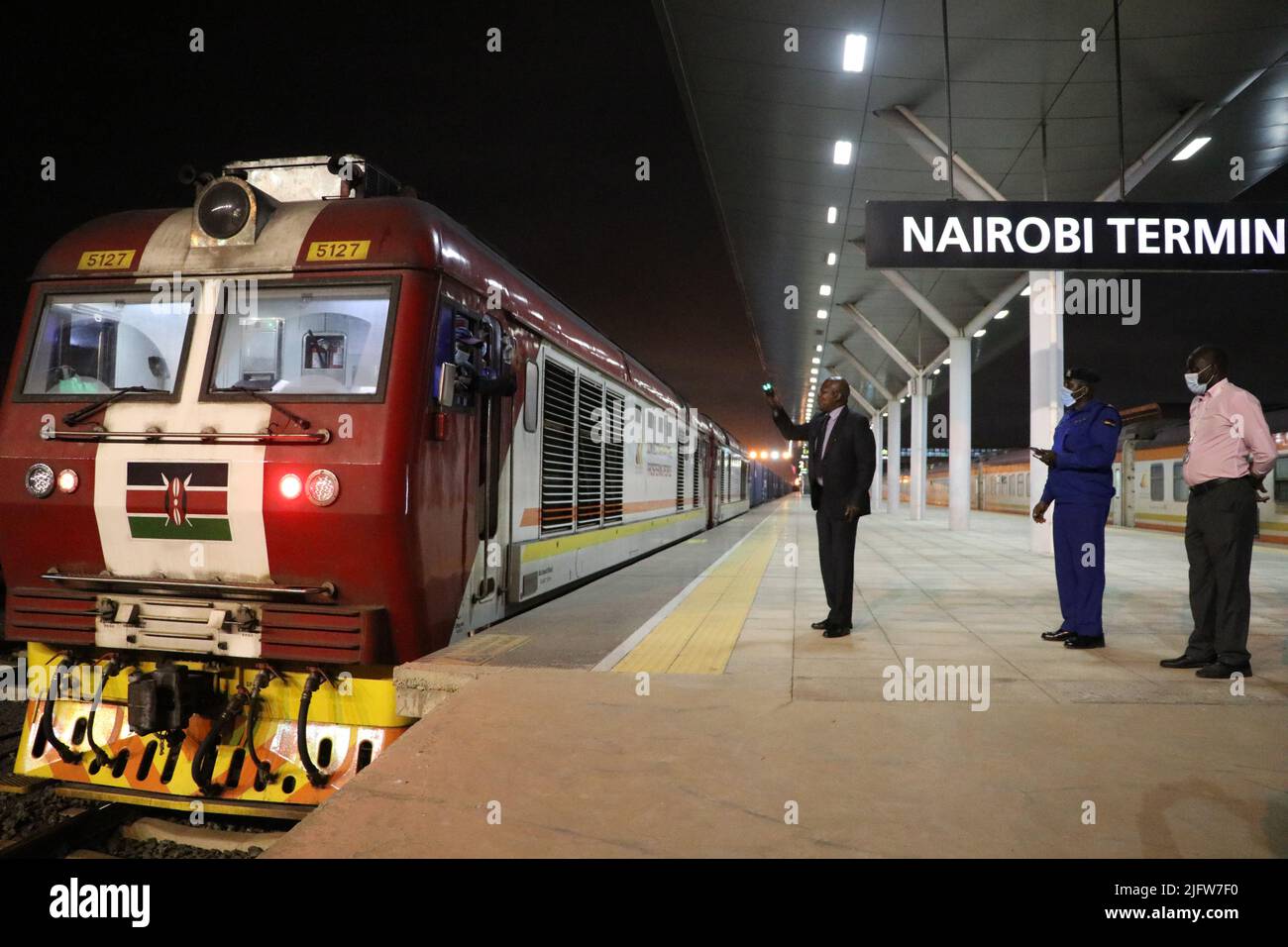 Nairobi. 5th July, 2022. Photo taken on Jan. 5, 2022 shows a tea export ...