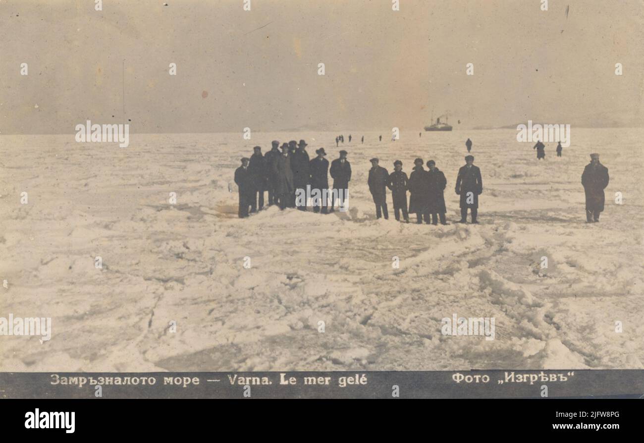 Varna. Frozen sea Stock Photo - Alamy