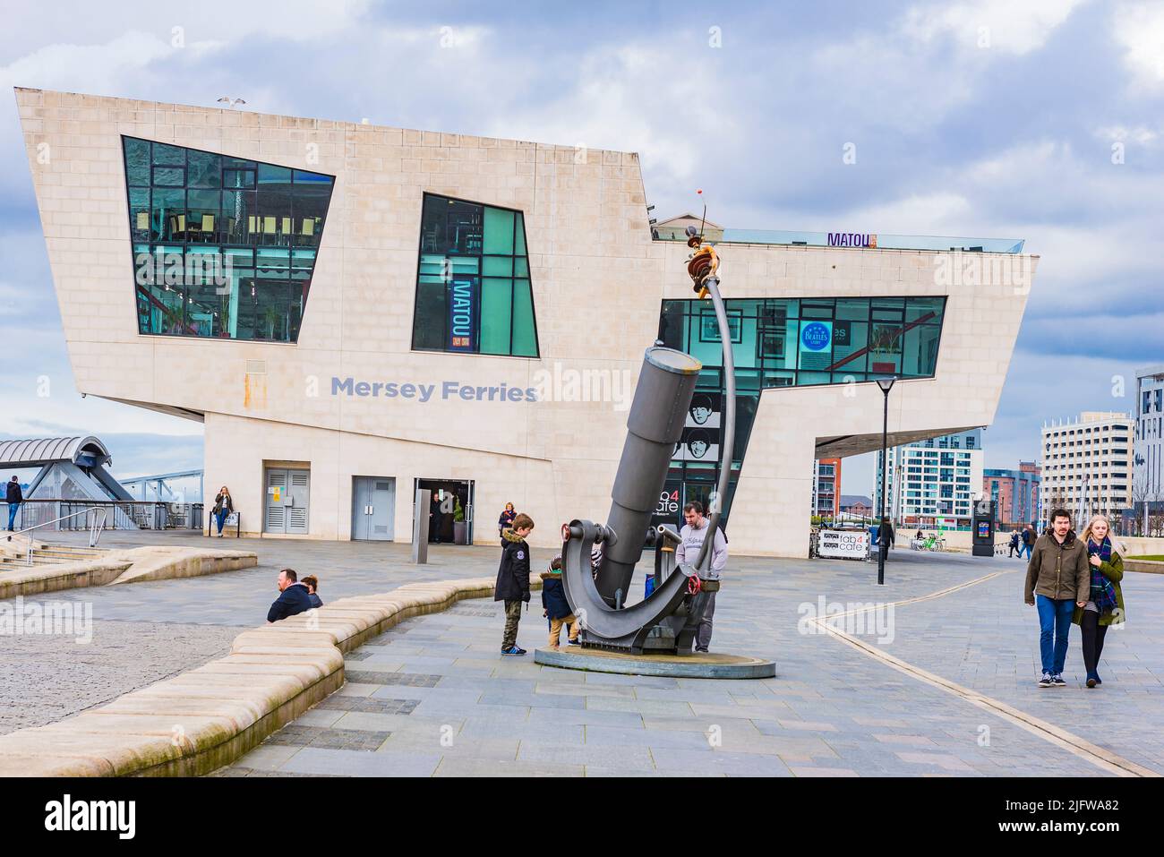 Downtown ferry terminals hi-res stock photography and images - Alamy