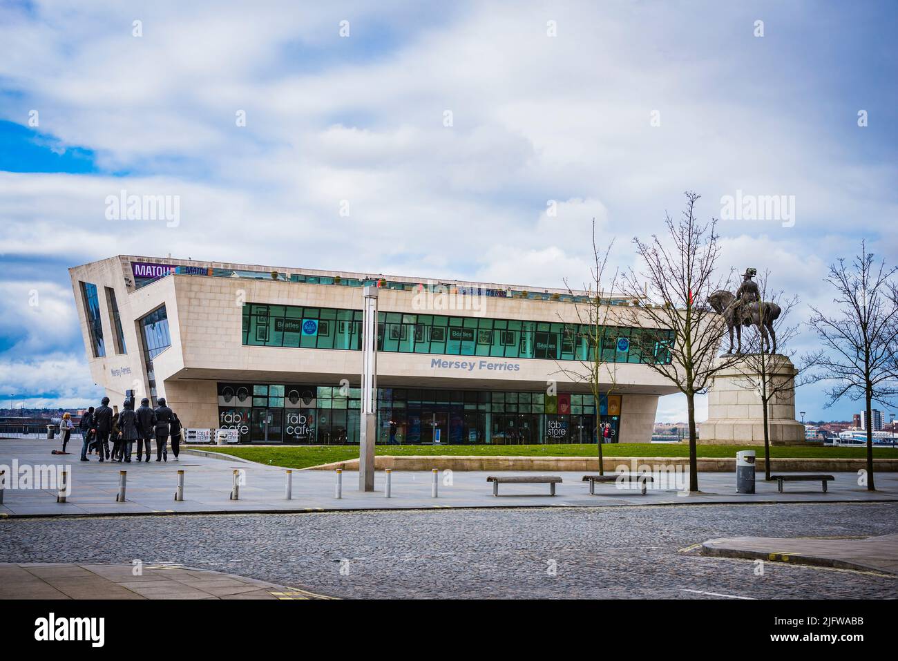 Downtown ferry terminals hi-res stock photography and images - Alamy