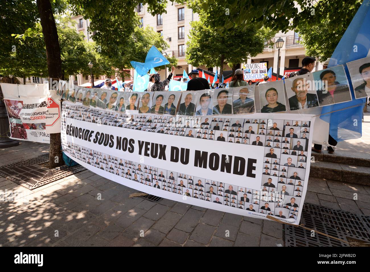 commemoration in Paris of the repression of 5 July 2009 in ürümqi in ...