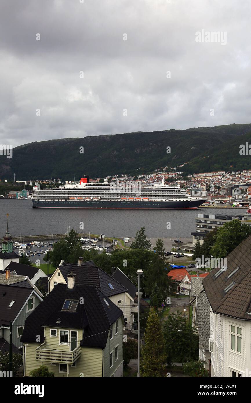 "Queen Victoria" visiting Bergen, Norway Stock Photo - Alamy