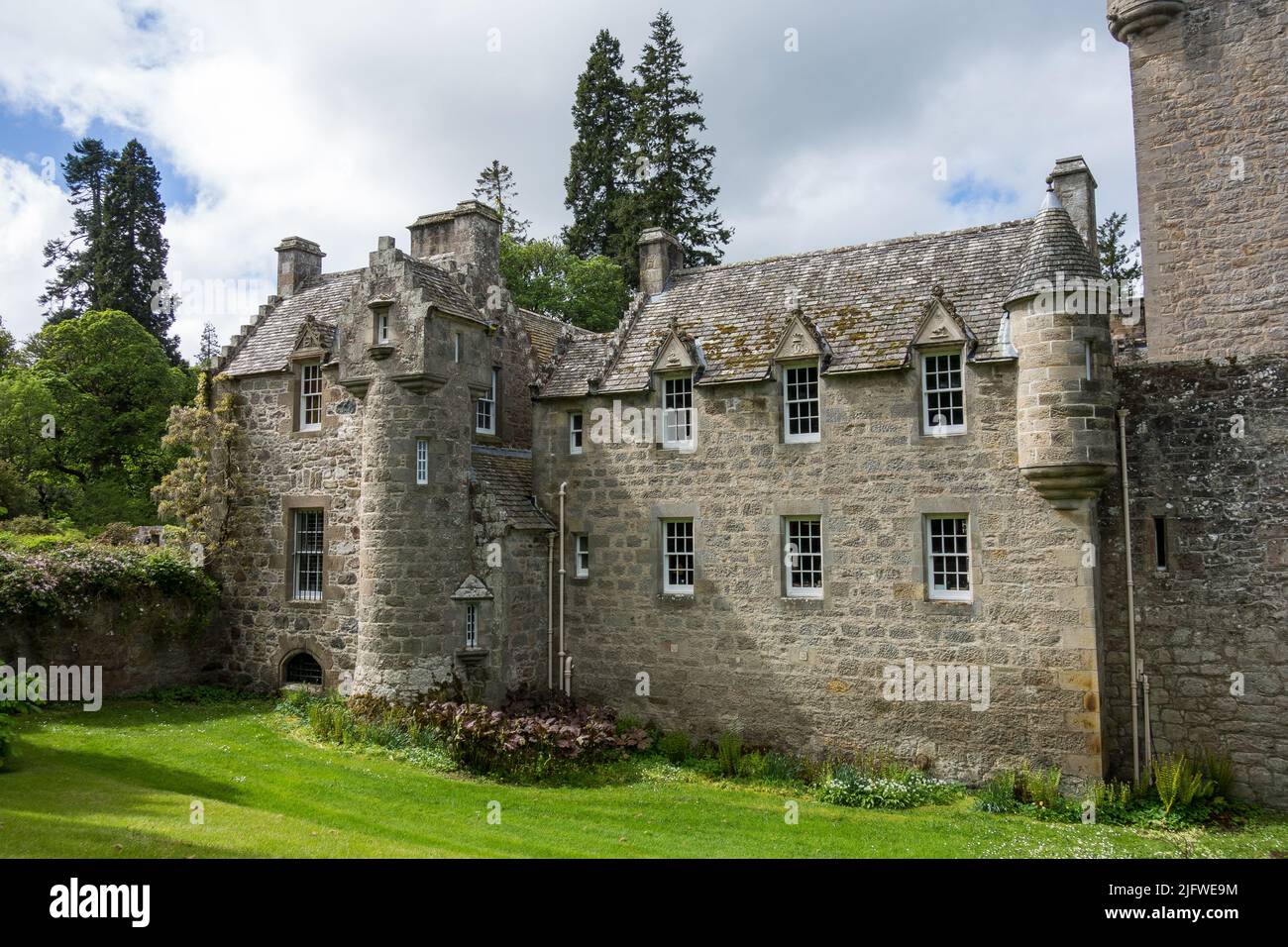 Invergordon castle hi-res stock photography and images - Alamy