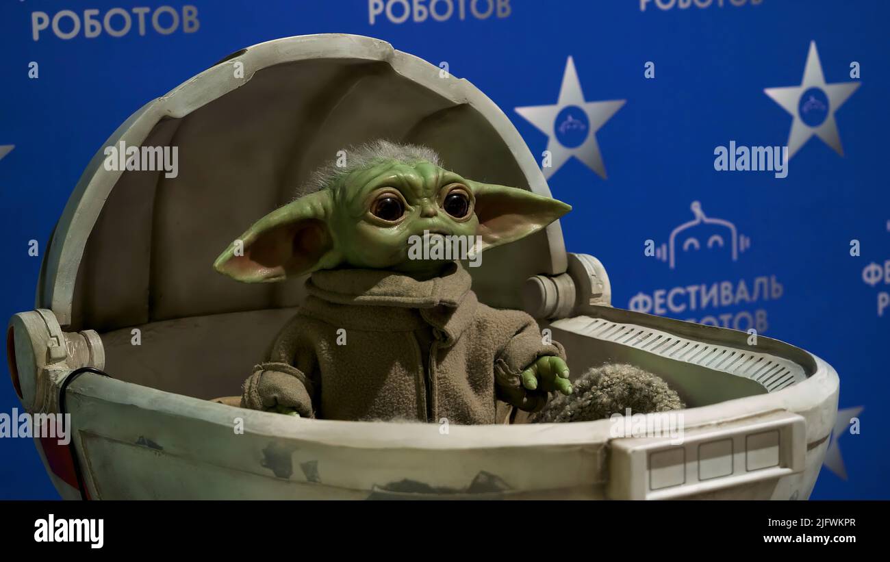 Baby yoda toy hi-res stock photography and images - Alamy