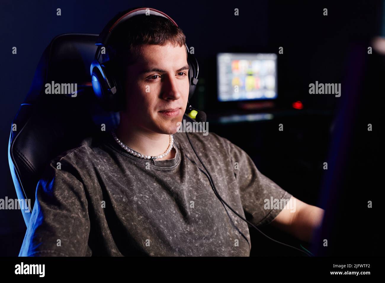 Dark cybersport hi-res stock photography and images - Alamy