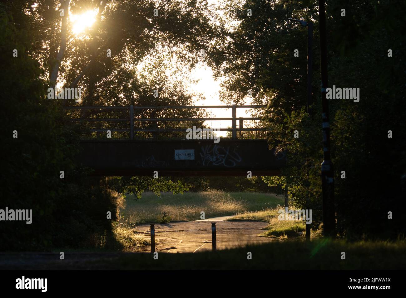 Underpass path hi-res stock photography and images - Alamy