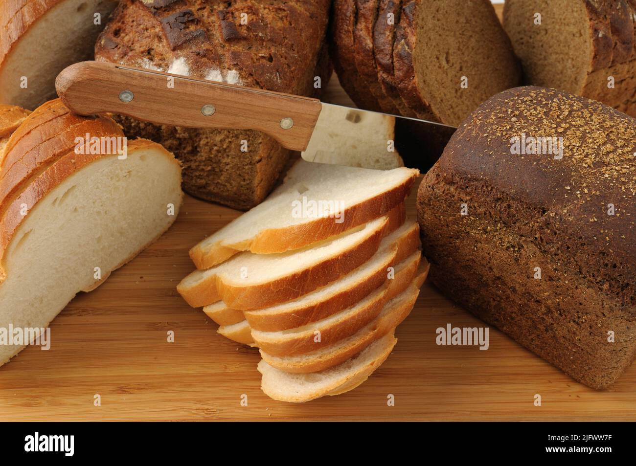 Cut bread hi-res stock photography and images - Alamy
