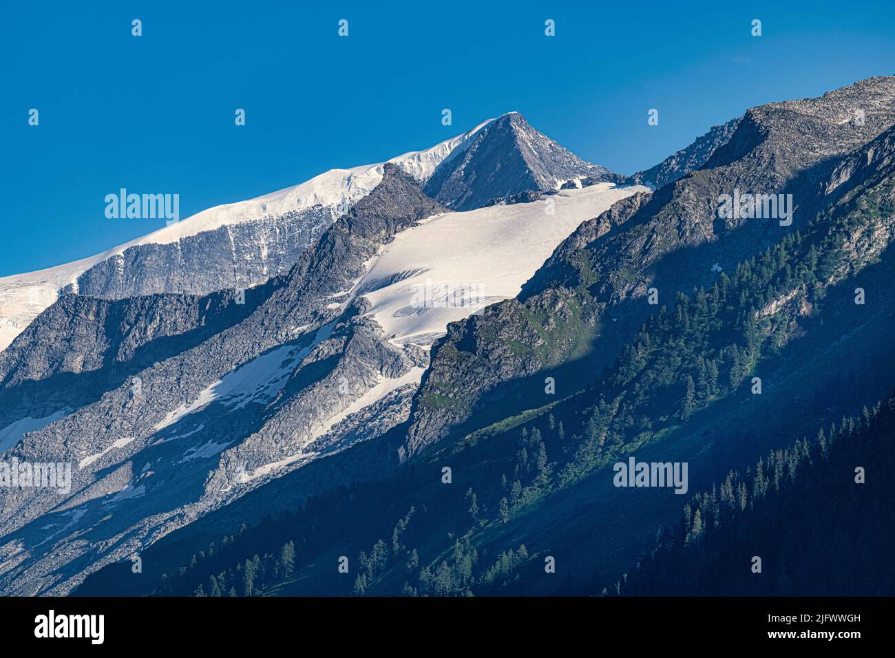 View on Grossvenediger, Hohe Tauern National Park, Alps, Austria Stock ...