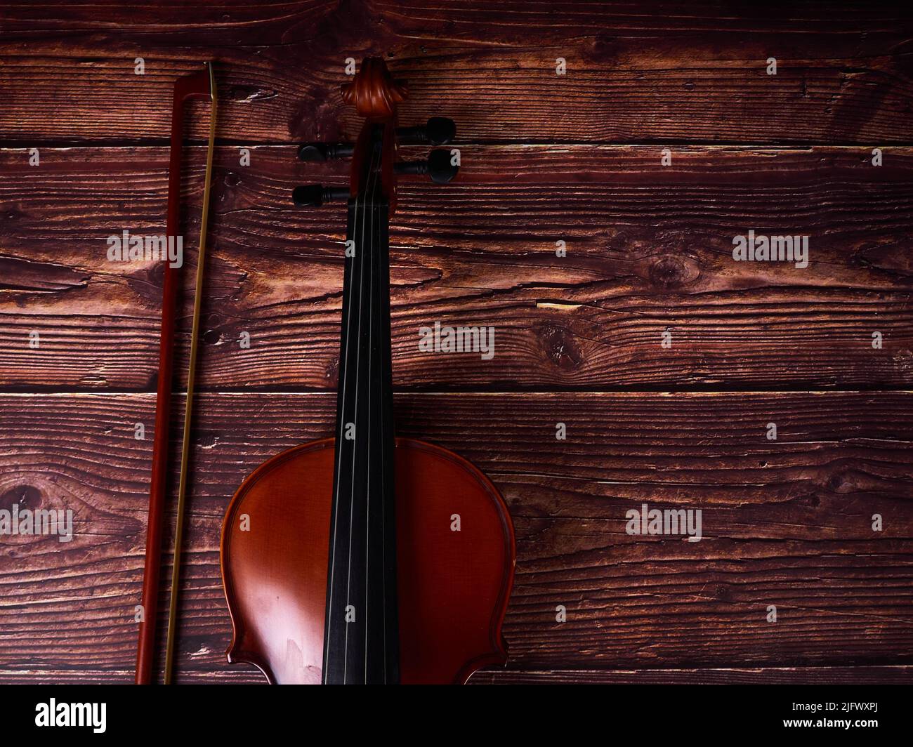 Baroque violin bow hi-res stock photography and images - Alamy