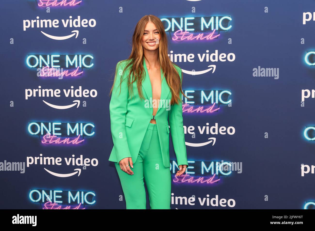 Berlin, Germany. 05th July, 2022. Lorena Rae arrives at the premiere of ...