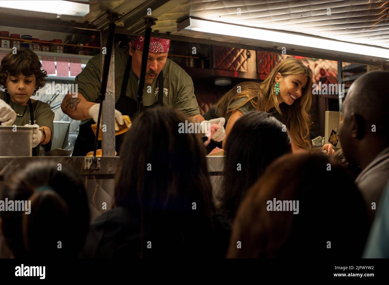 EMJAY ANTHONY, JON FAVREAU, SOFÍA VERGARA, CHEF, 2014 Stock Photo - Alamy