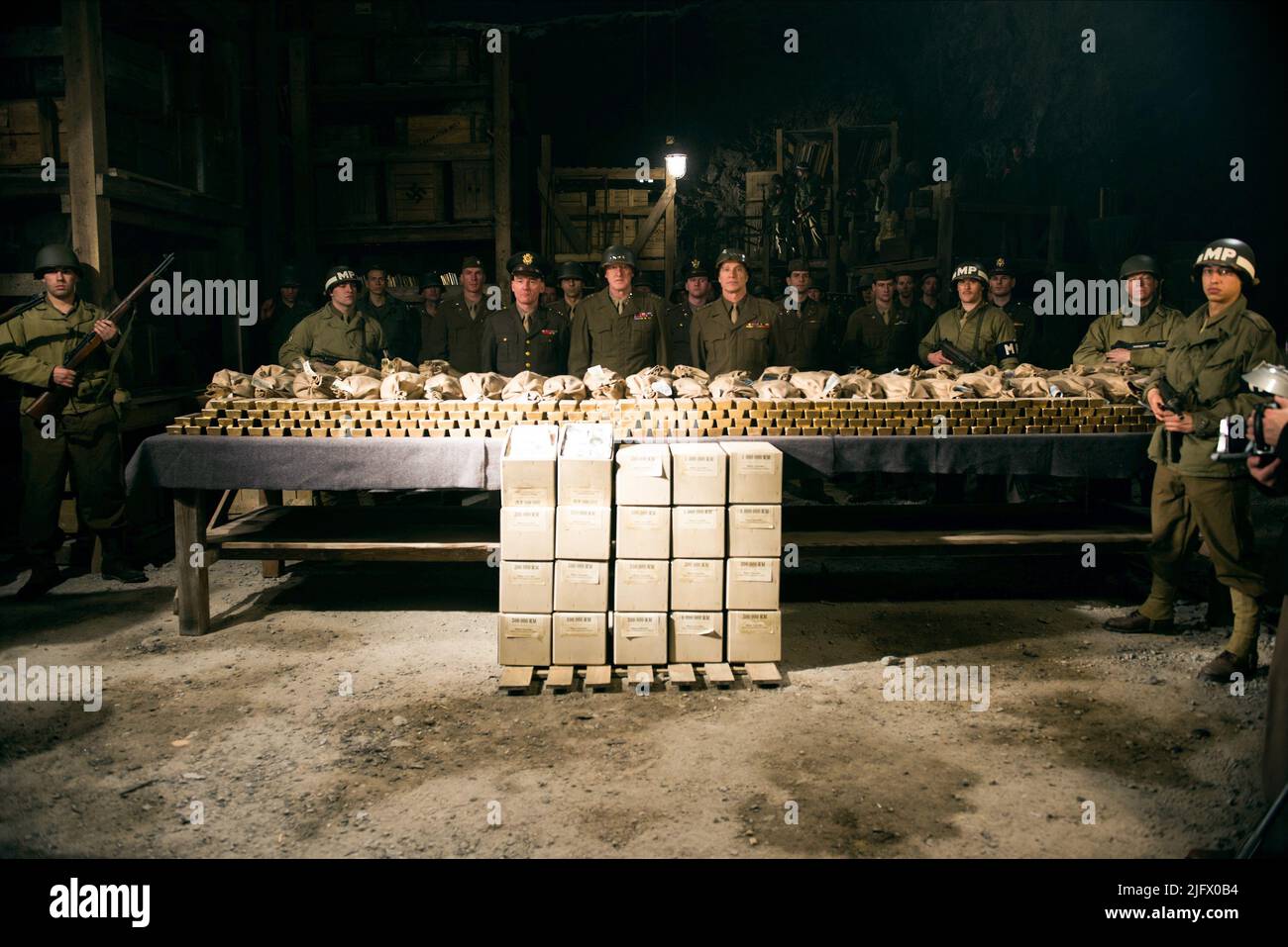 SCENE WITH SOLDIERS, GOLD, THE MONUMENTS MEN, 2014 Stock Photo - Alamy