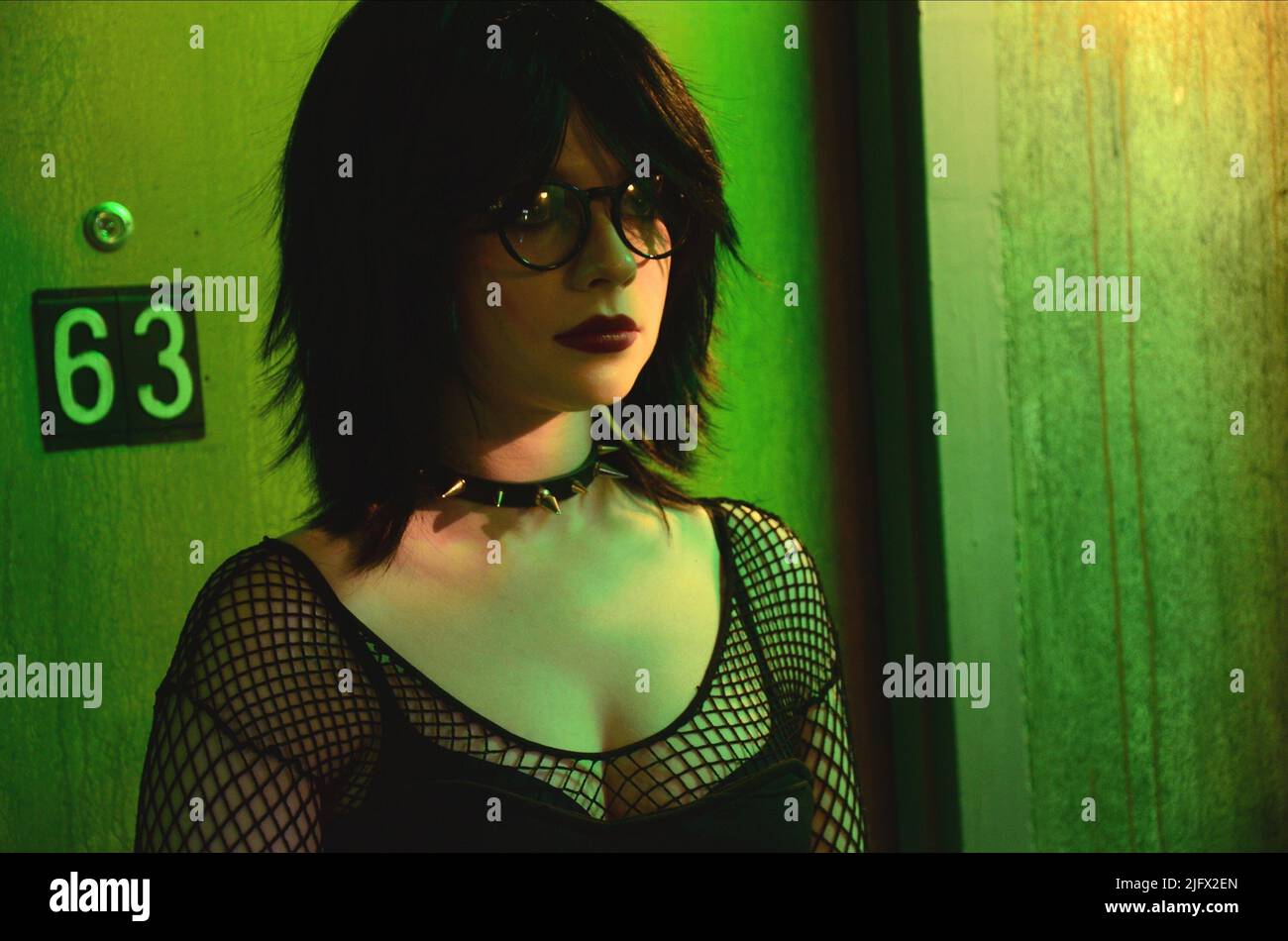 MICHELLE TRACHTENBERG, THE SCRIBBLER, 2014 Stock Photo - Alamy