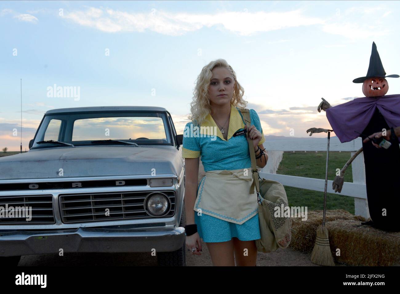 MAIKA MONROE, THE GUEST, 2014 Stock Photo - Alamy