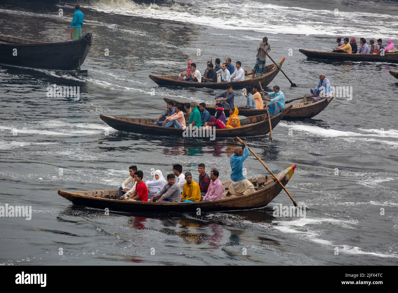 Passenger boat on the buriganga river, Dhaka, Bangladesh Stock Photo ...