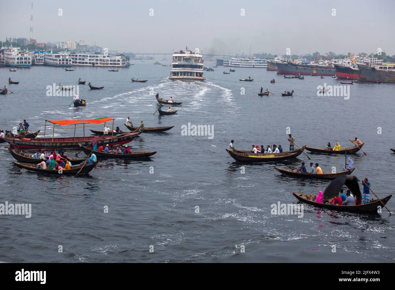 Passenger boat on the buriganga river, Dhaka, Bangladesh Stock Photo ...