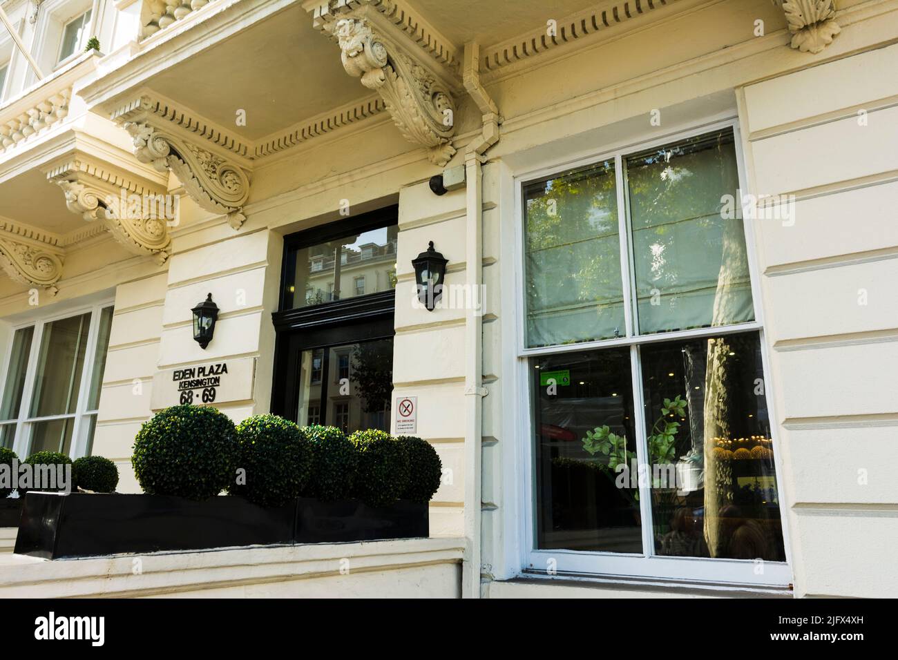 Hotel eden plaza hi-res stock photography and images - Alamy