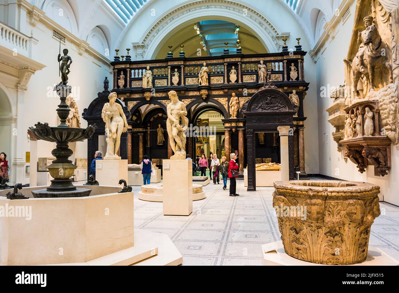 Famous renaissance sculptures hi-res stock photography and images - Alamy