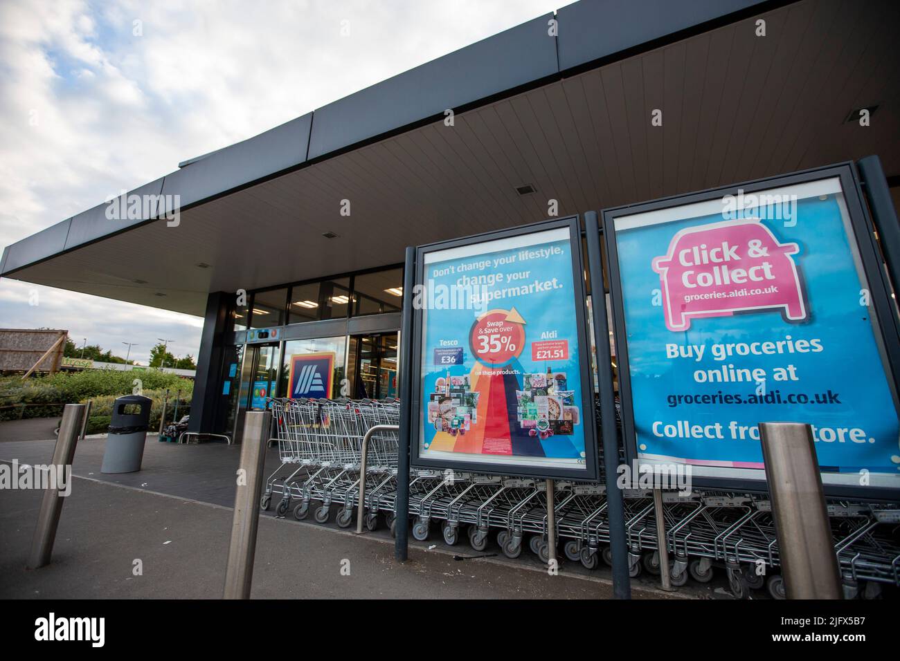 Aldi Supermarket at Faringdon, Oxfordshire, England, UK Stock Photo - Alamy