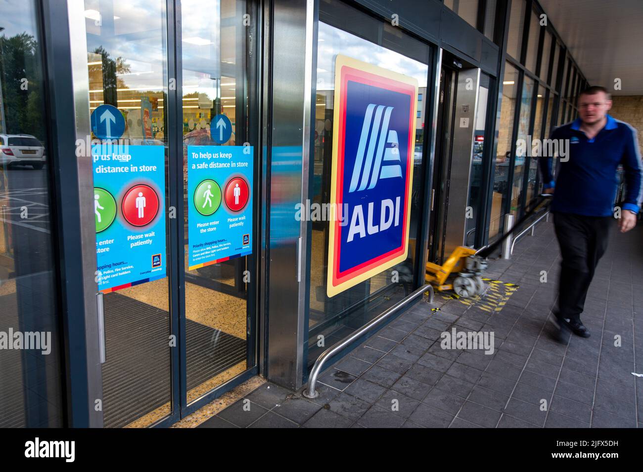 Aldi Supermarket at Faringdon, Oxfordshire, England, UK Stock Photo - Alamy