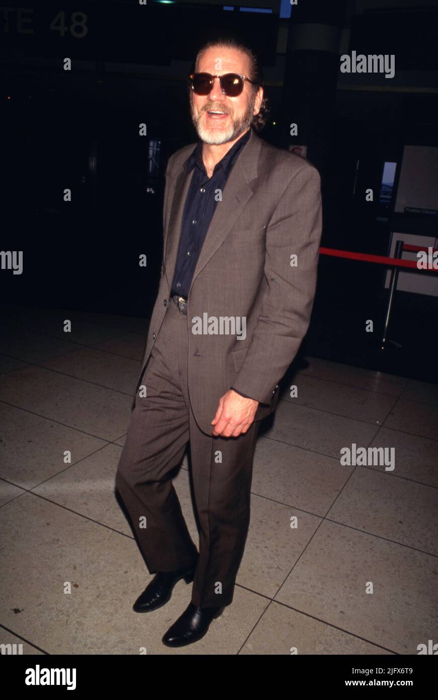 Robert Foxworth 1993 Credit: Ralph Dominguez/MediaPunch Stock Photo - Alamy