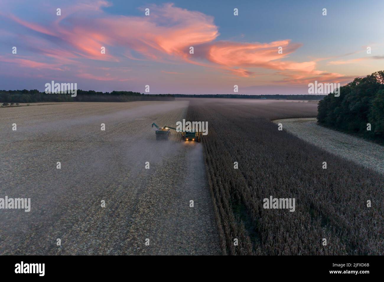 Marion illinois corn harvest not aerial hi-res stock photography and ...