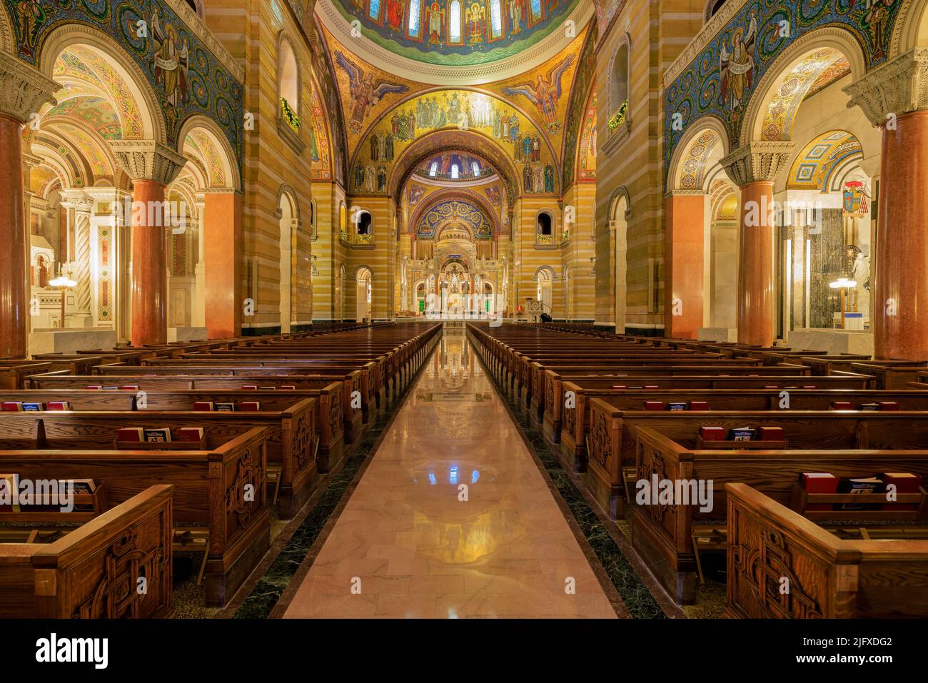 65095-03601 Interior of The Cathedral Basilica of Saint Louis, St ...