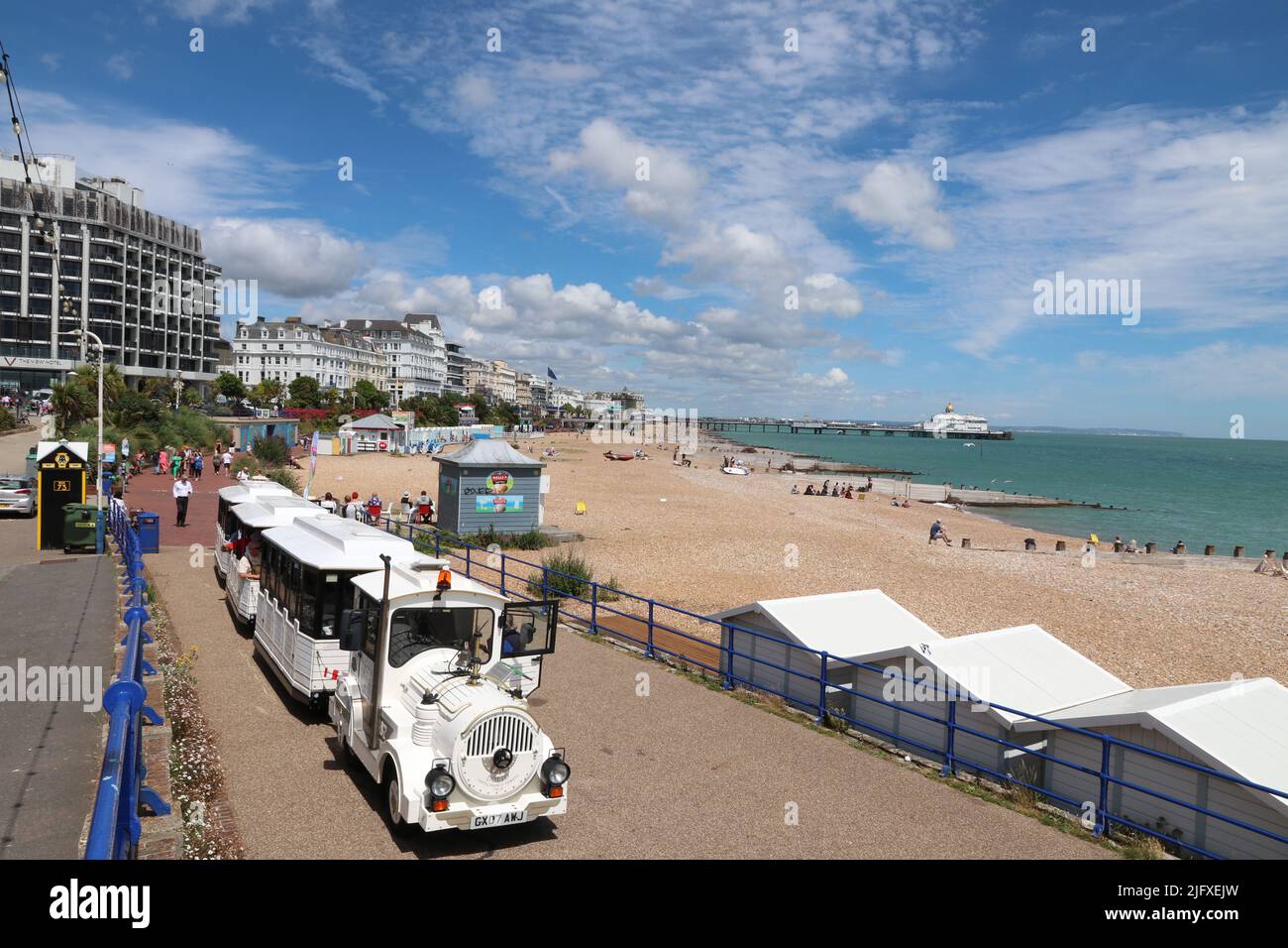 A SUNNY VIEW OF THE SEAFRONT IN THE SUSSEX SEASIDE HOLIDAY RESORT OF ...