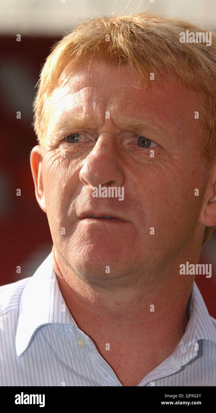 Gordon strachan hi-res stock photography and images - Alamy