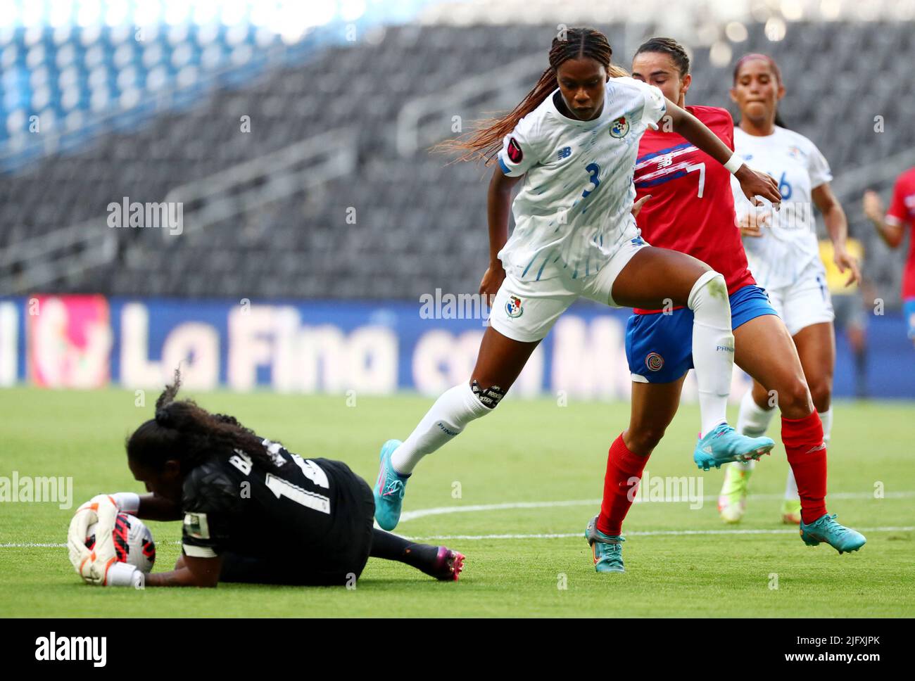 Yenith bailey hi-res stock photography and images - Alamy