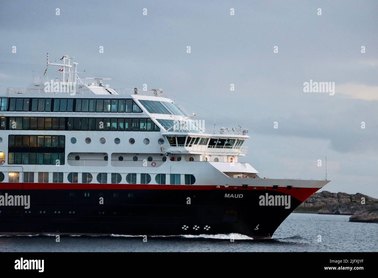 Expéditions hurtigruten hi-res stock photography and images - Alamy