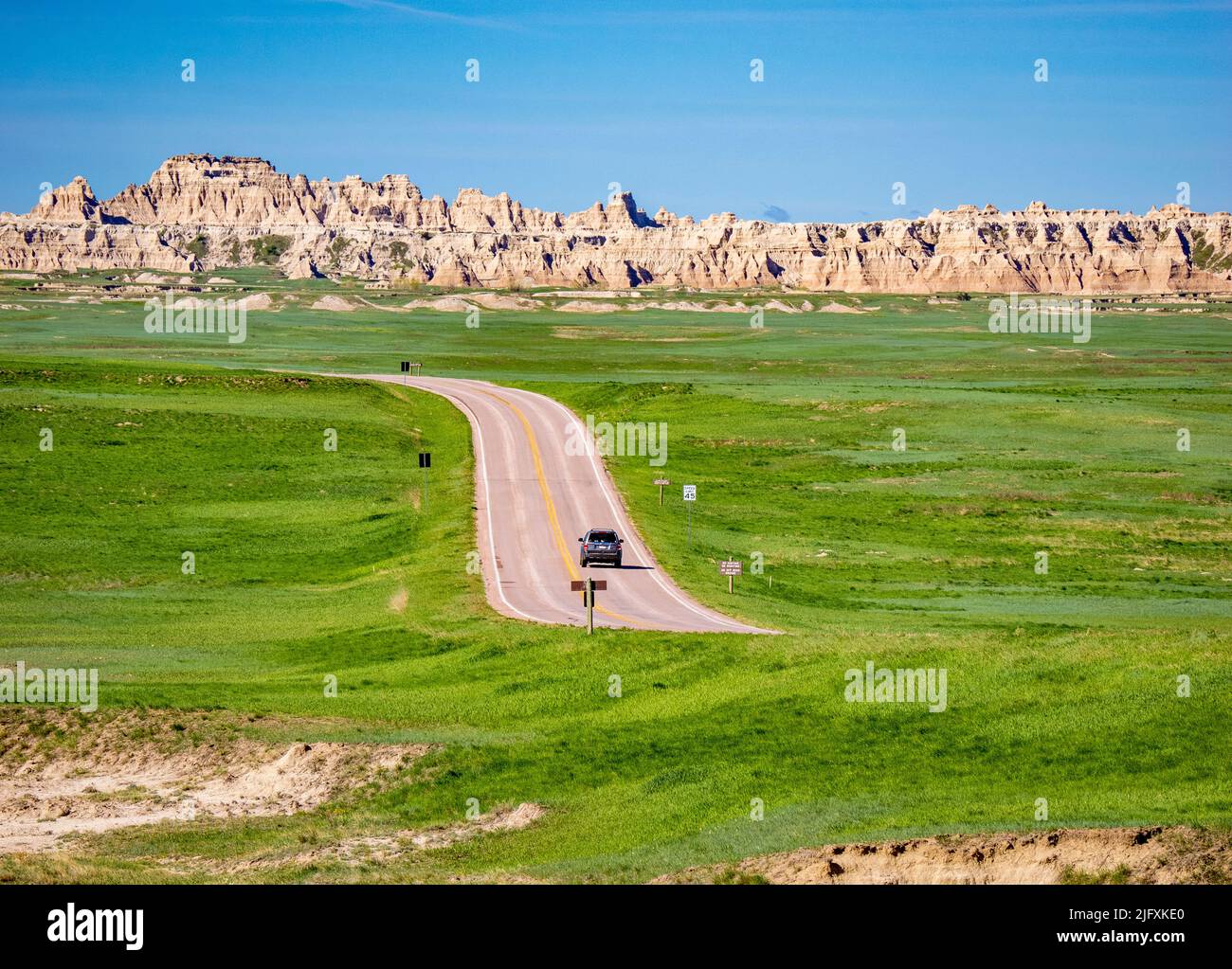 Badlands Loop Road in the Big Badlands Overlook area near the Northeast ...