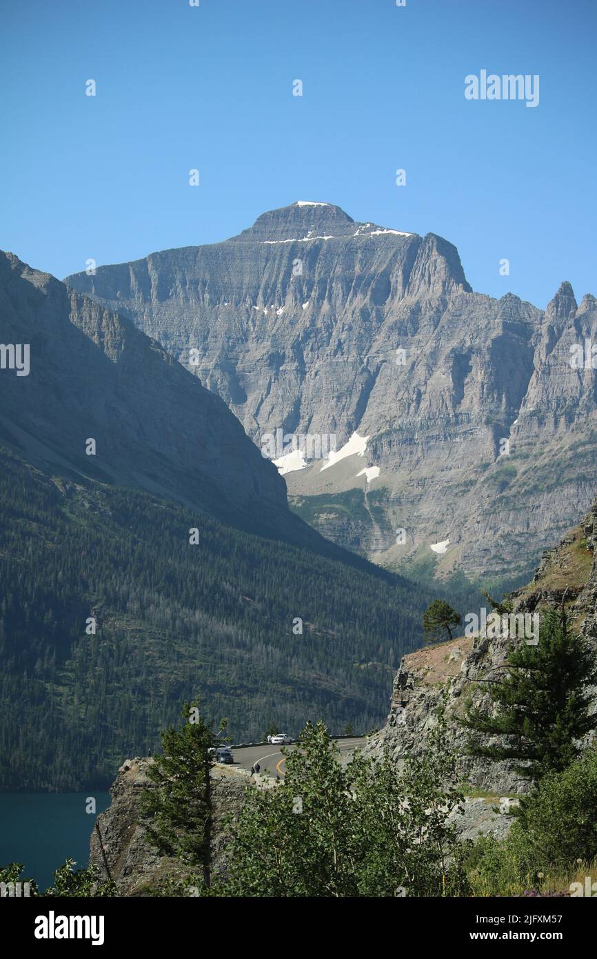 Glacier national park st mary lake hi-res stock photography and images ...