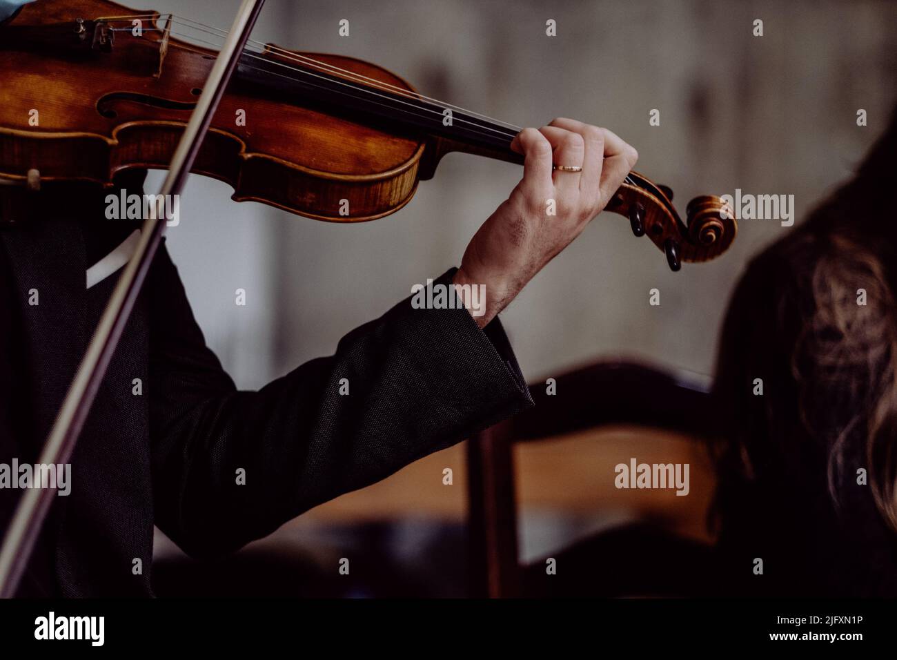 Male playing a violin hi-res stock photography and images - Alamy