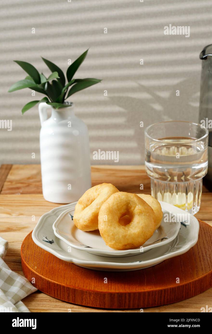 Donat kampung hi-res stock photography and images - Alamy