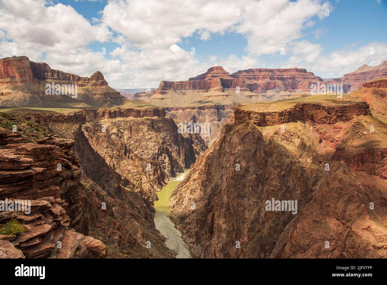 Landscape views inside the Grand Canyon during summer Stock Photo - Alamy