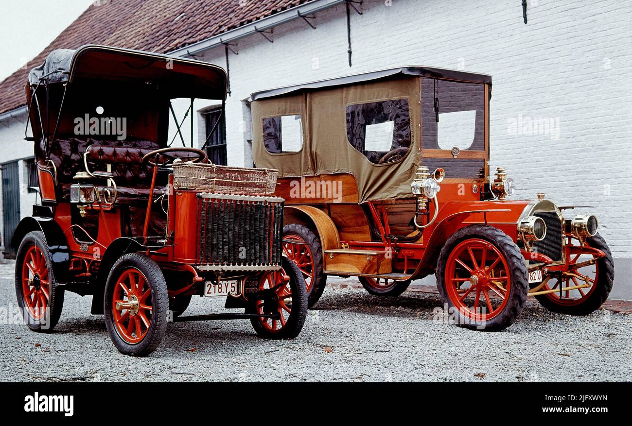 MARTIN LE TIMNNIER 1904 Y DAIMLER PANHARD LEVASSOR 1897 Stock Photo - Alamy