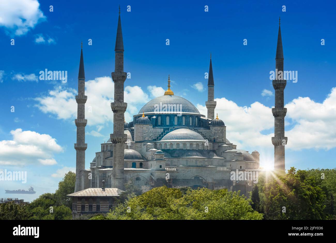 Turkey, Istanbul landmark Blue Mosque one of major spiritual and ...