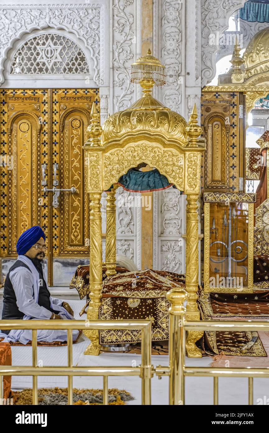 12 18 2014 Golden Carving Inside Takht Sri Patna Sahib, where Guru ...