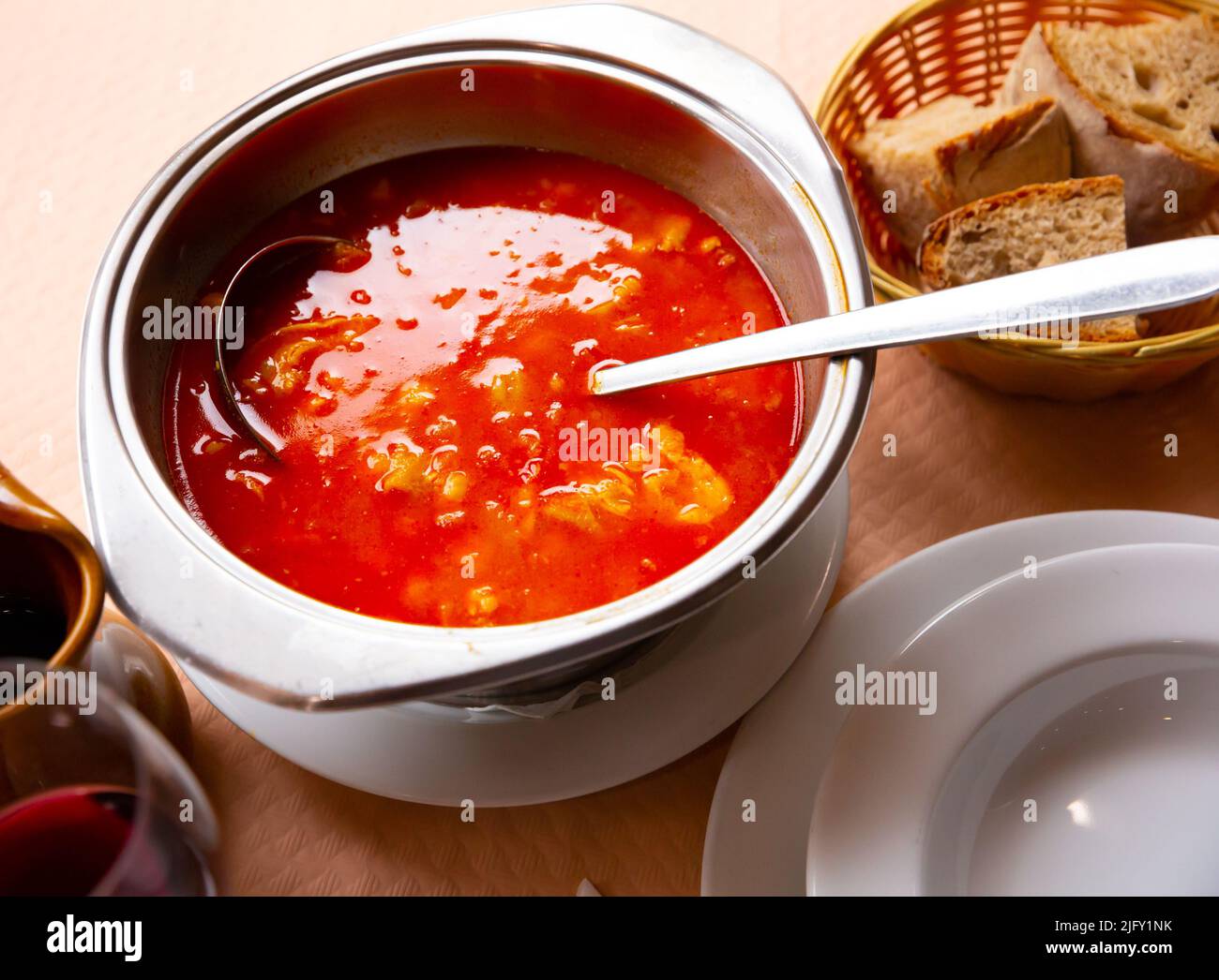 Food callos with chickpeas, pepper and beef tripe, served in bowl Stock ...