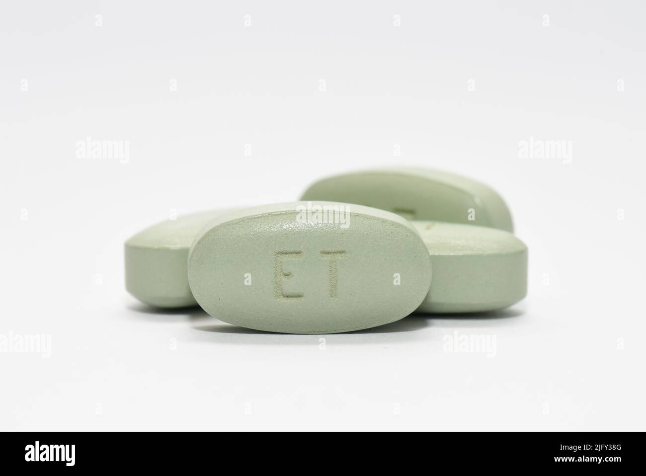 Tenofovir emtricitabine HIV tablets Stock Photo - Alamy