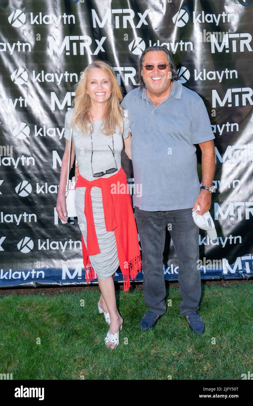 Leesa Rowland and Larry Wohl attend MTRX and Anna Rothschild present ...