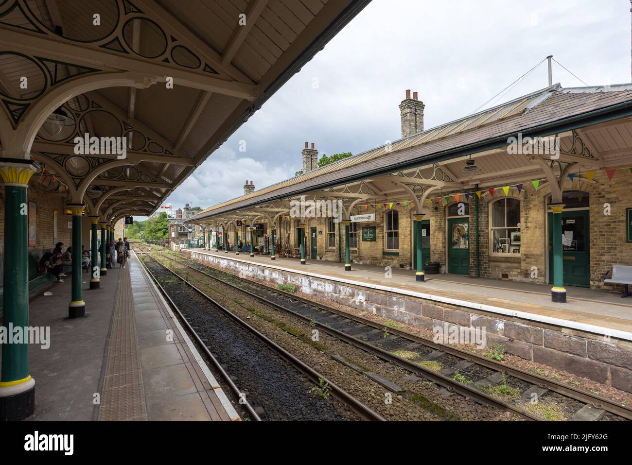 knaresborough railway station platform and train tracks. North ...