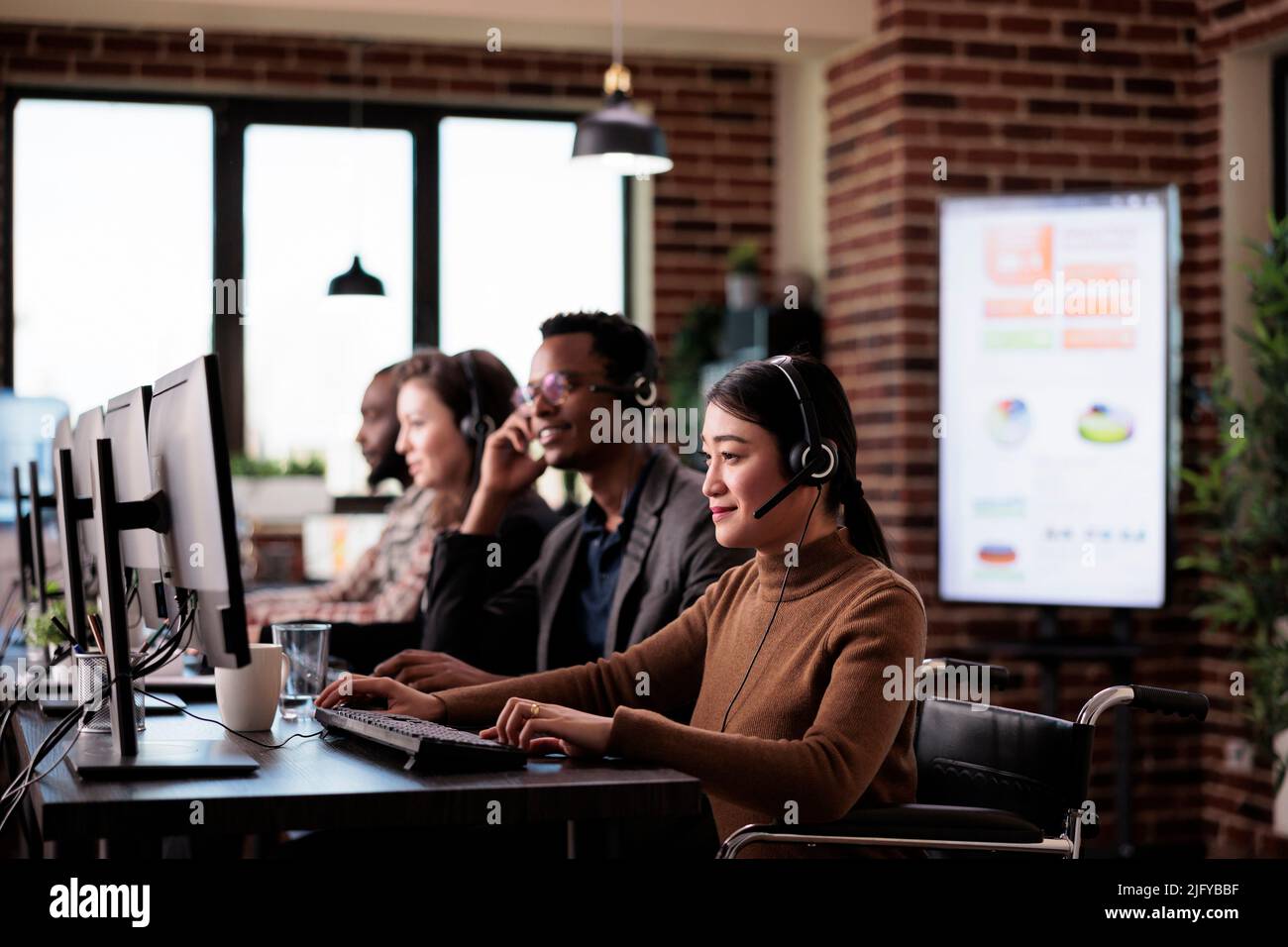 Wheelchair computer microphone hi-res stock photography and images - Alamy