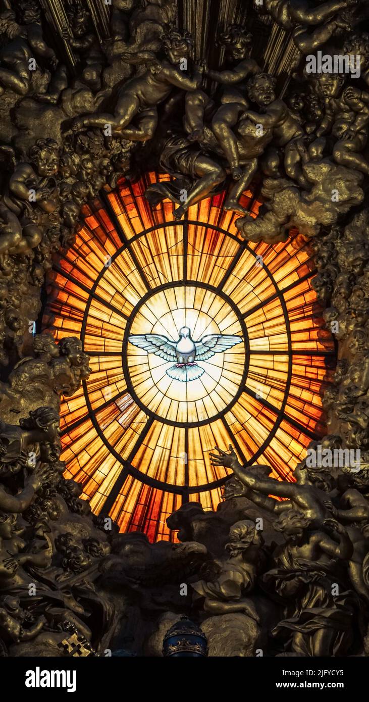 Holy spirit dove stained glass hi-res stock photography and images - Alamy