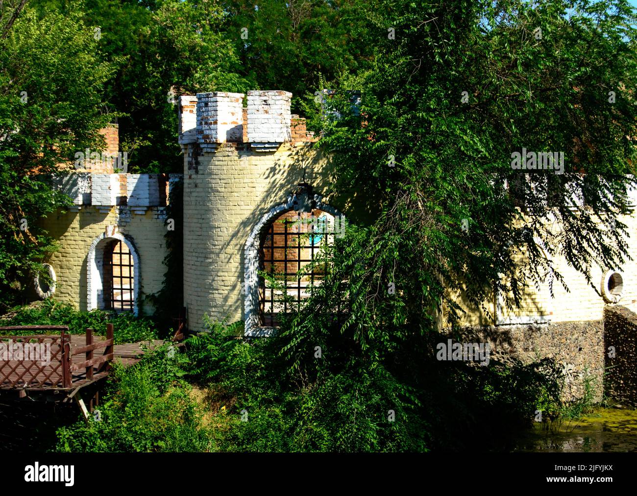 Old castle texture hi-res stock photography and images - Alamy